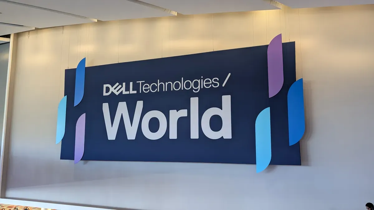 Dell Technologies World 2025: Michael Dell & Jensen Huang công bố AI ...
